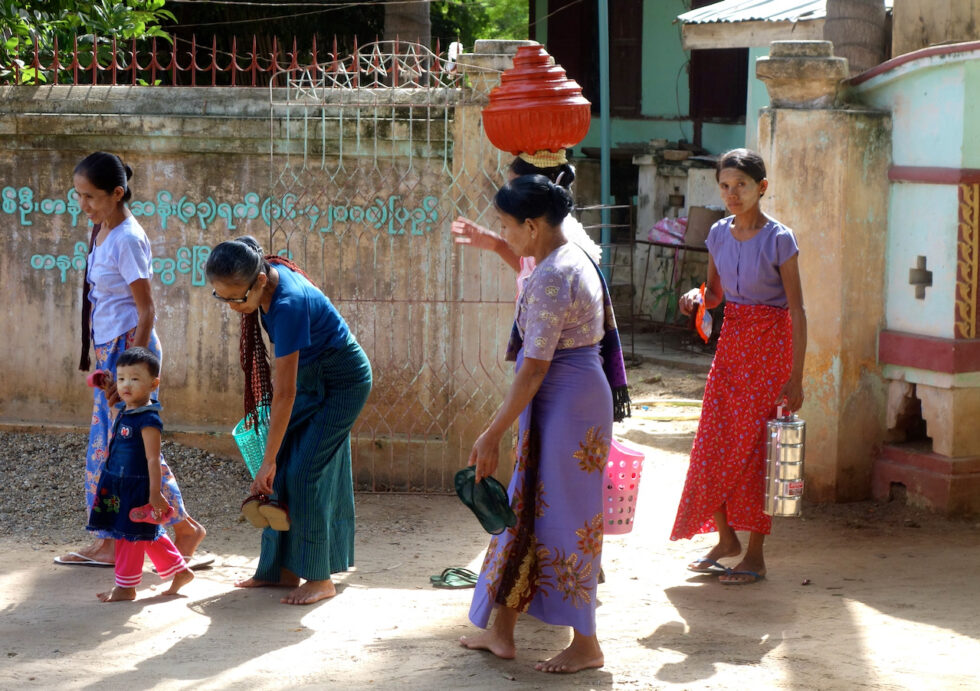 Unique Myanmar culture seen through videos - Journeys With Stephen